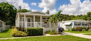 What is a Modular Home vs Mobile Home? Differences Explained | Inspire ...